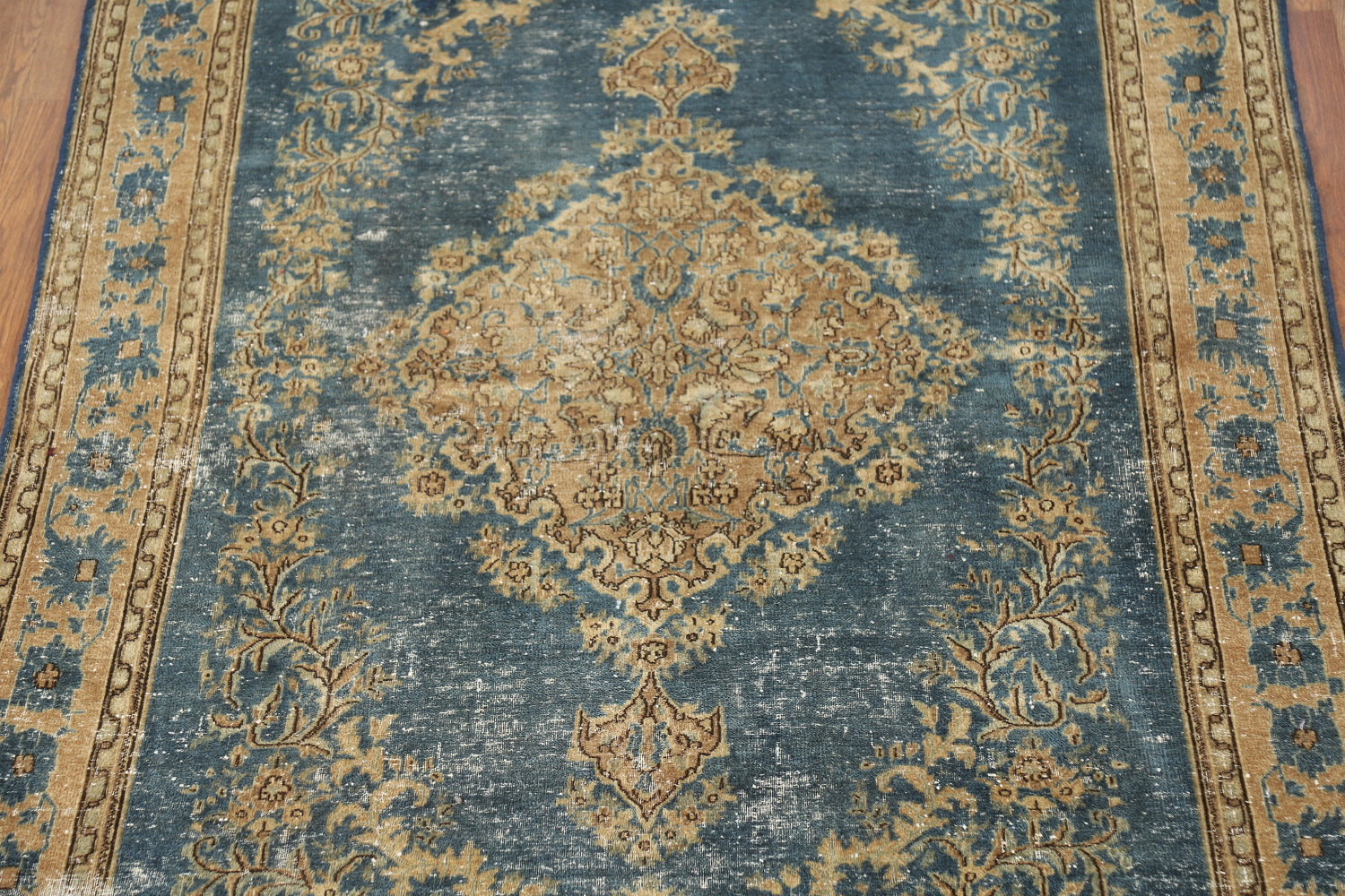 Blue Medallion Kerman Persian Rug 5x7