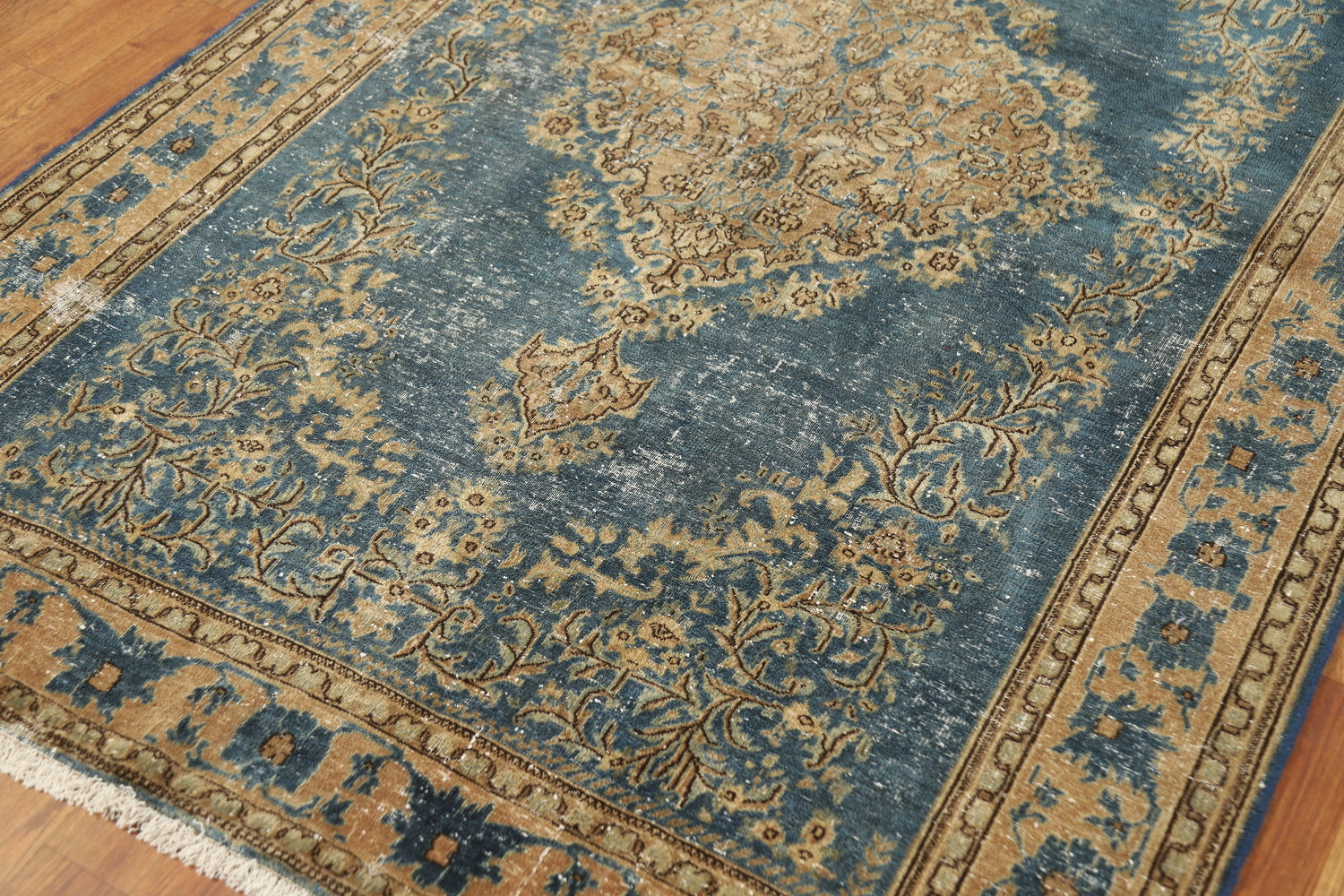 Blue Medallion Kerman Persian Rug 5x7