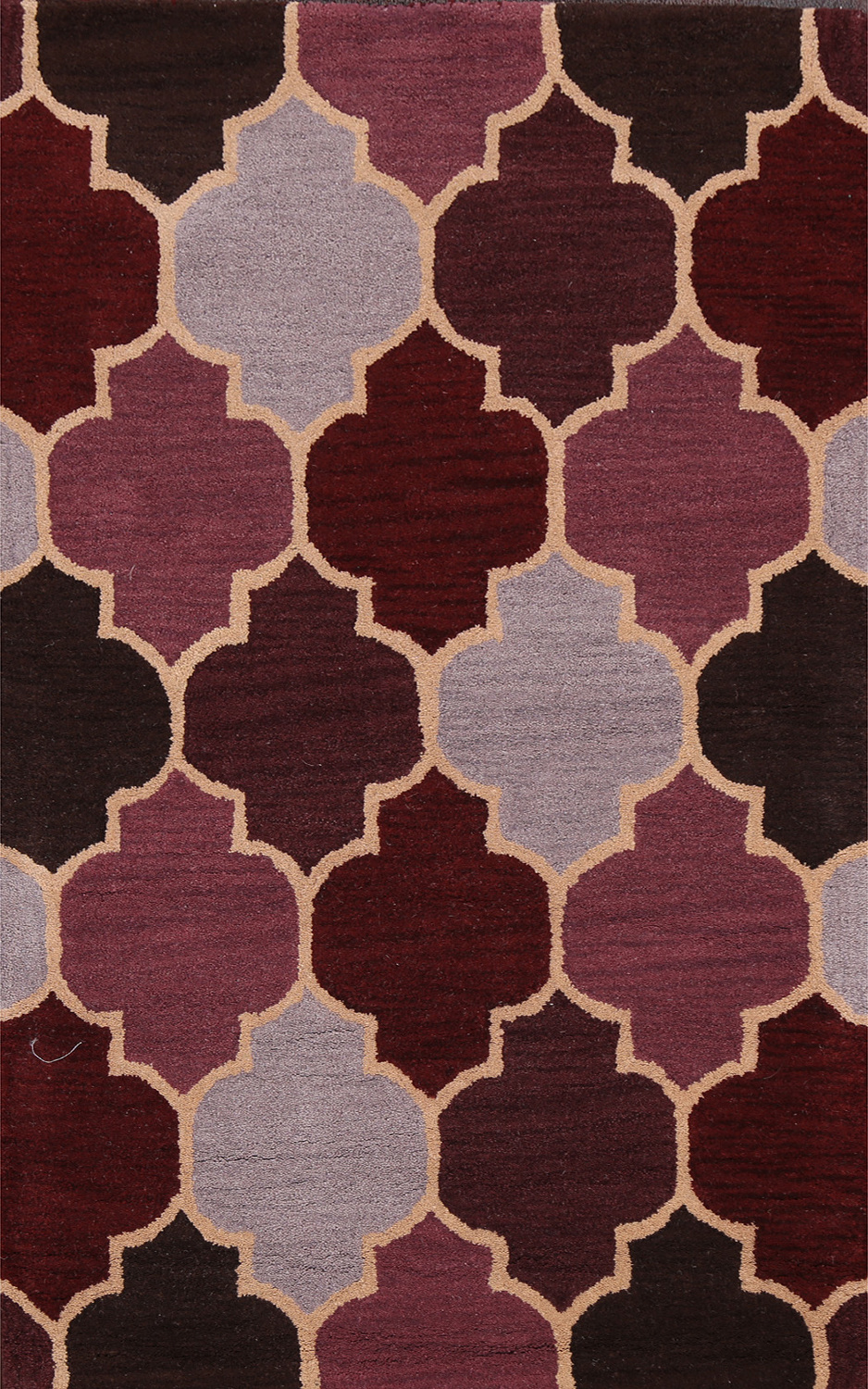 Sophisticated Tufted Trellis Rug in Plush Burgundy Shades 3x5